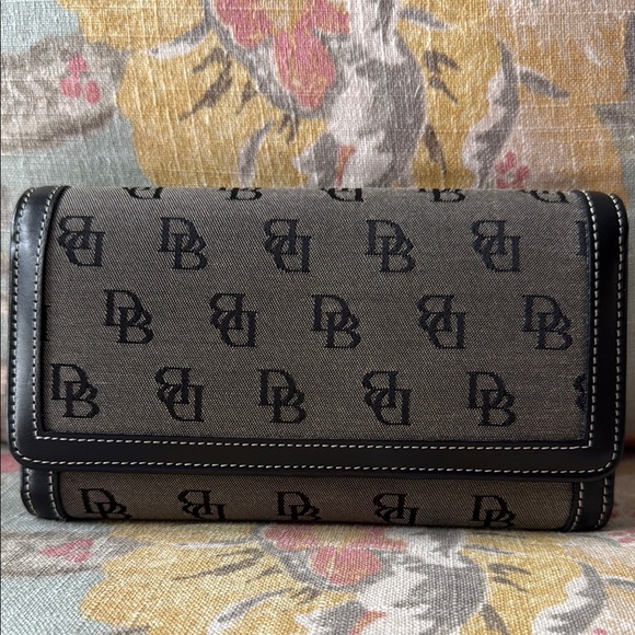 Dooney & Bourke | Bags | Dooney Bourke Signature Monogram Wallet Euc ...